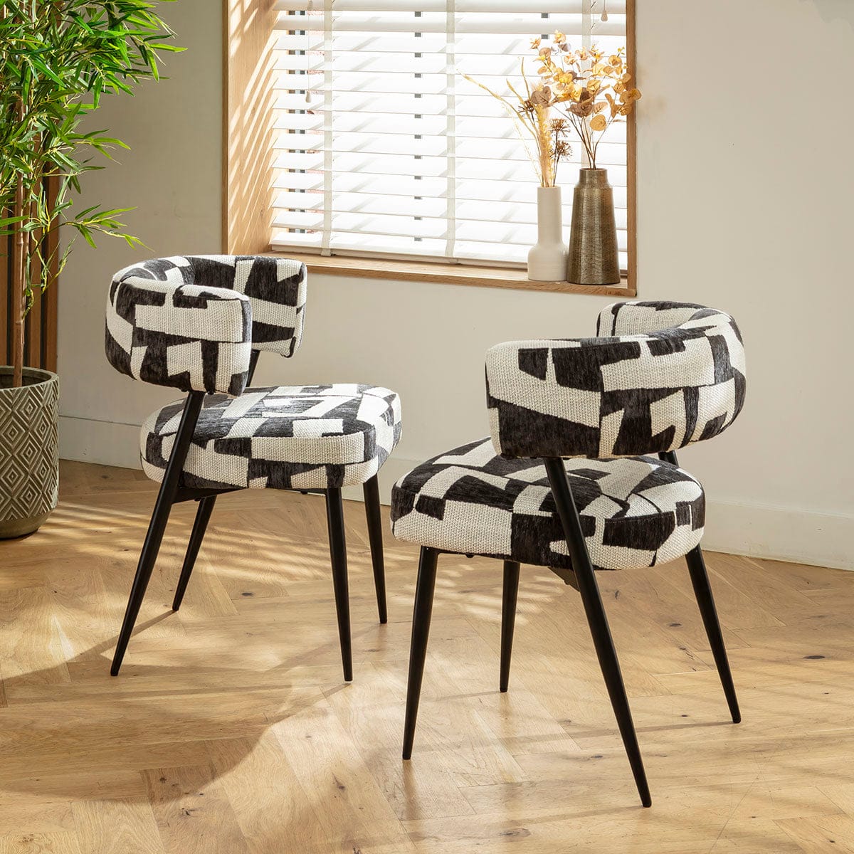 Set of 4 Contemporary Kitchen Dining Room Chairs White Black Fabric ...